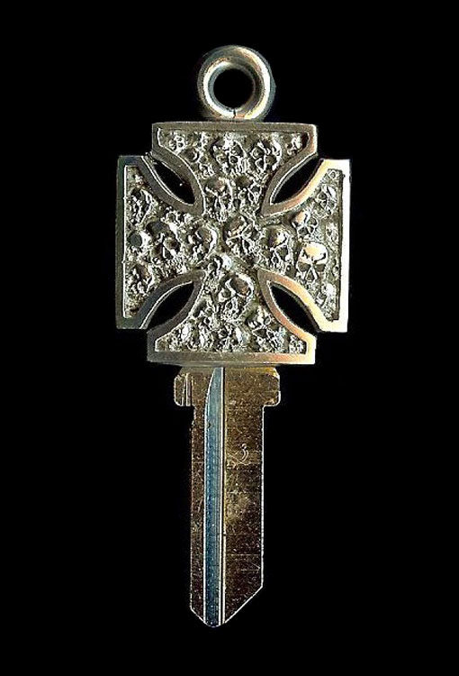 maltese cross with skulls – KeysToMyCastle